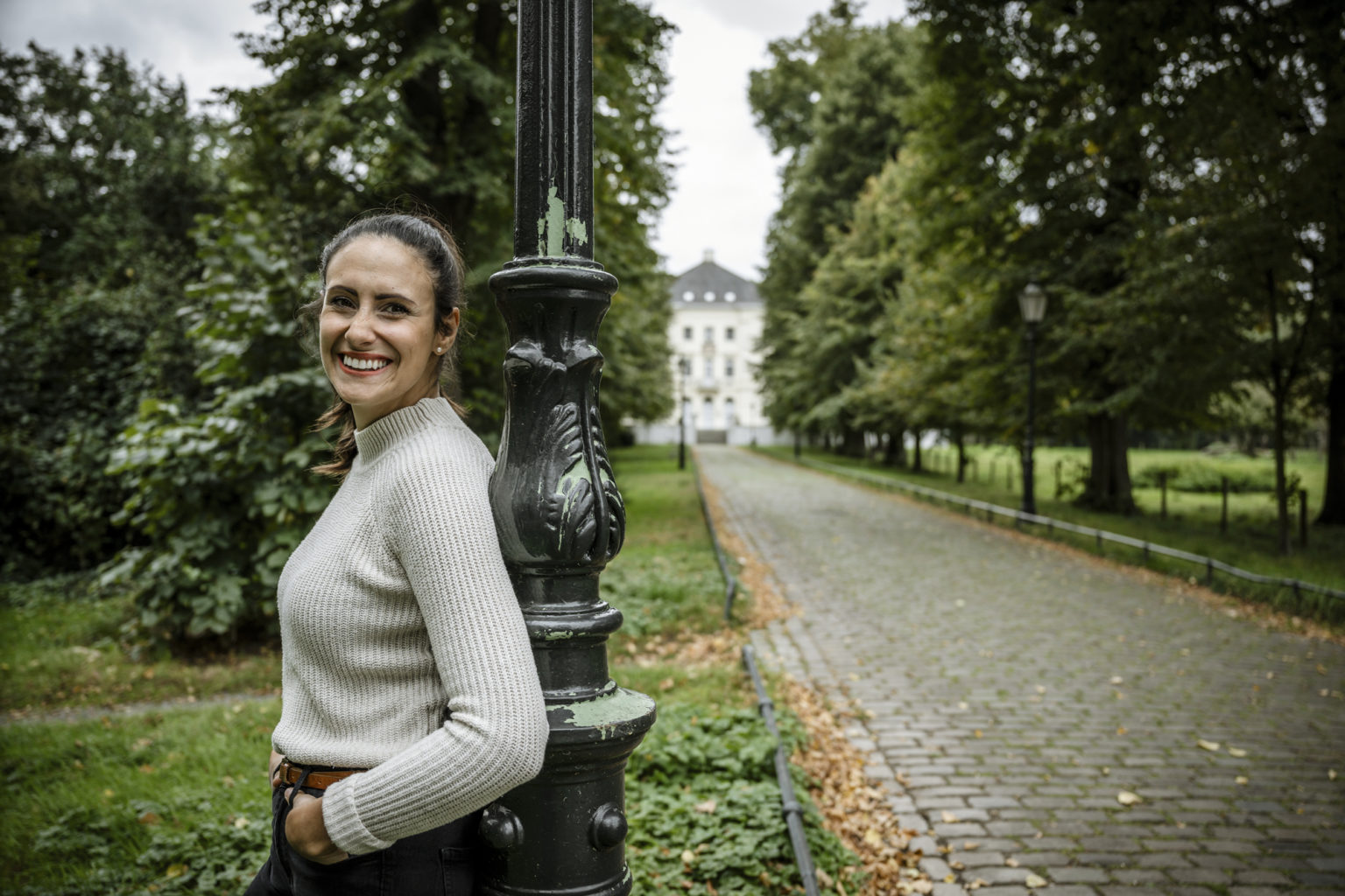 Wie eine Kanadierin der Welt Düsseldorf erklärt