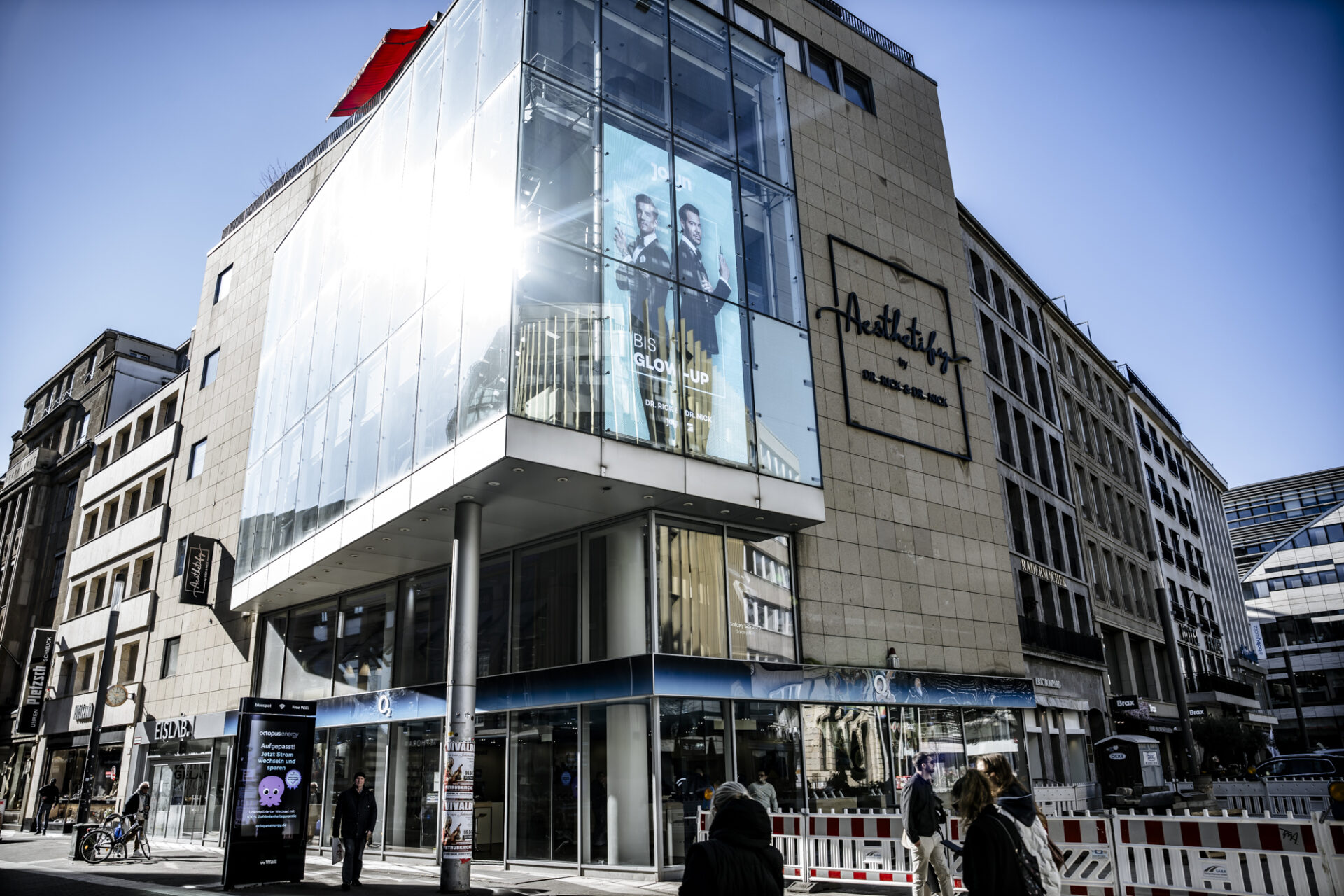 Präsent und penetrant: Dr. Rick und Dr. Nick aus Düsseldorf